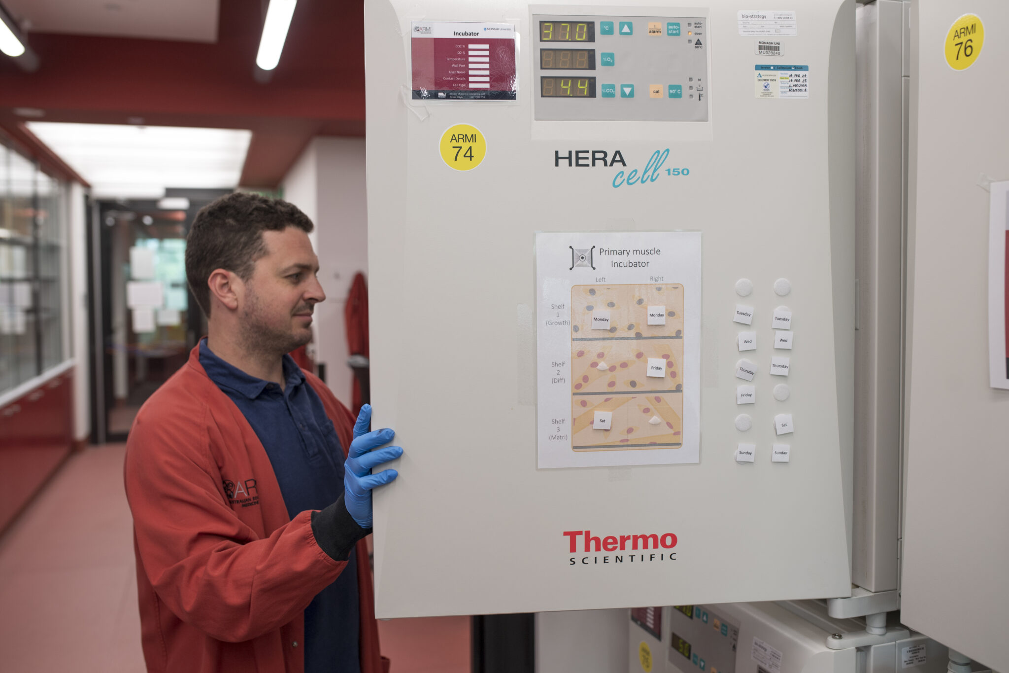 Dr William Roman wins Metcalf Prize for growing human muscles on a chip ...